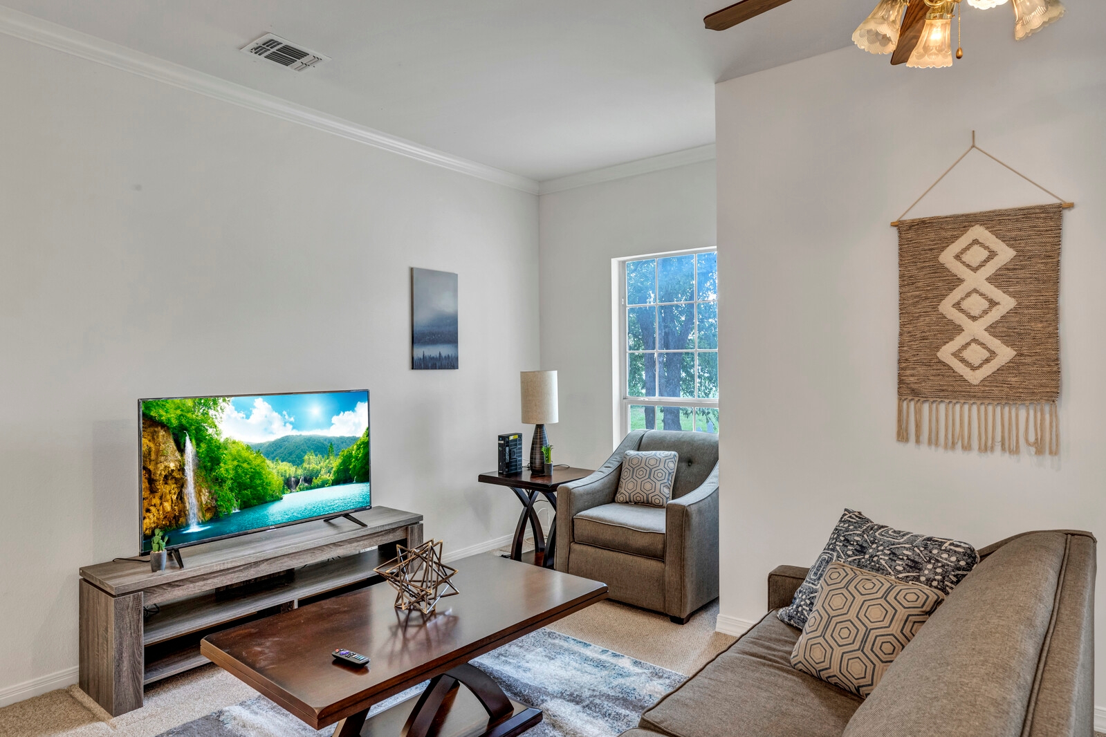 HomeRoom | House Detail